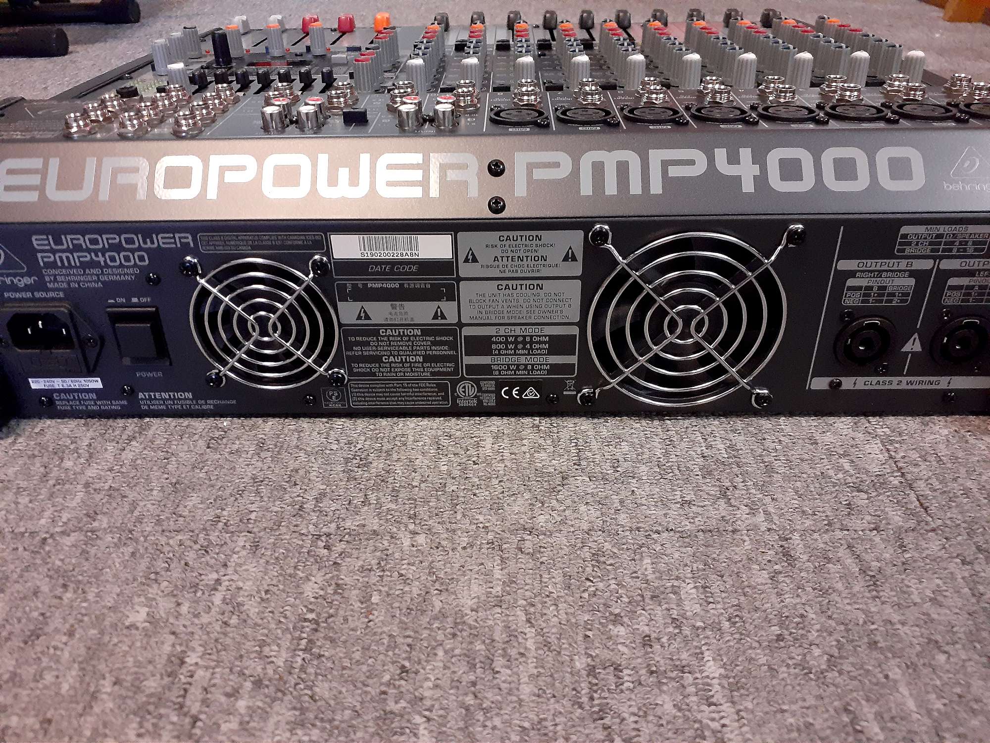 Yamaha Mixer Behringer PMP4000 1600-Watt 16-Channel Powered Mixer With ...